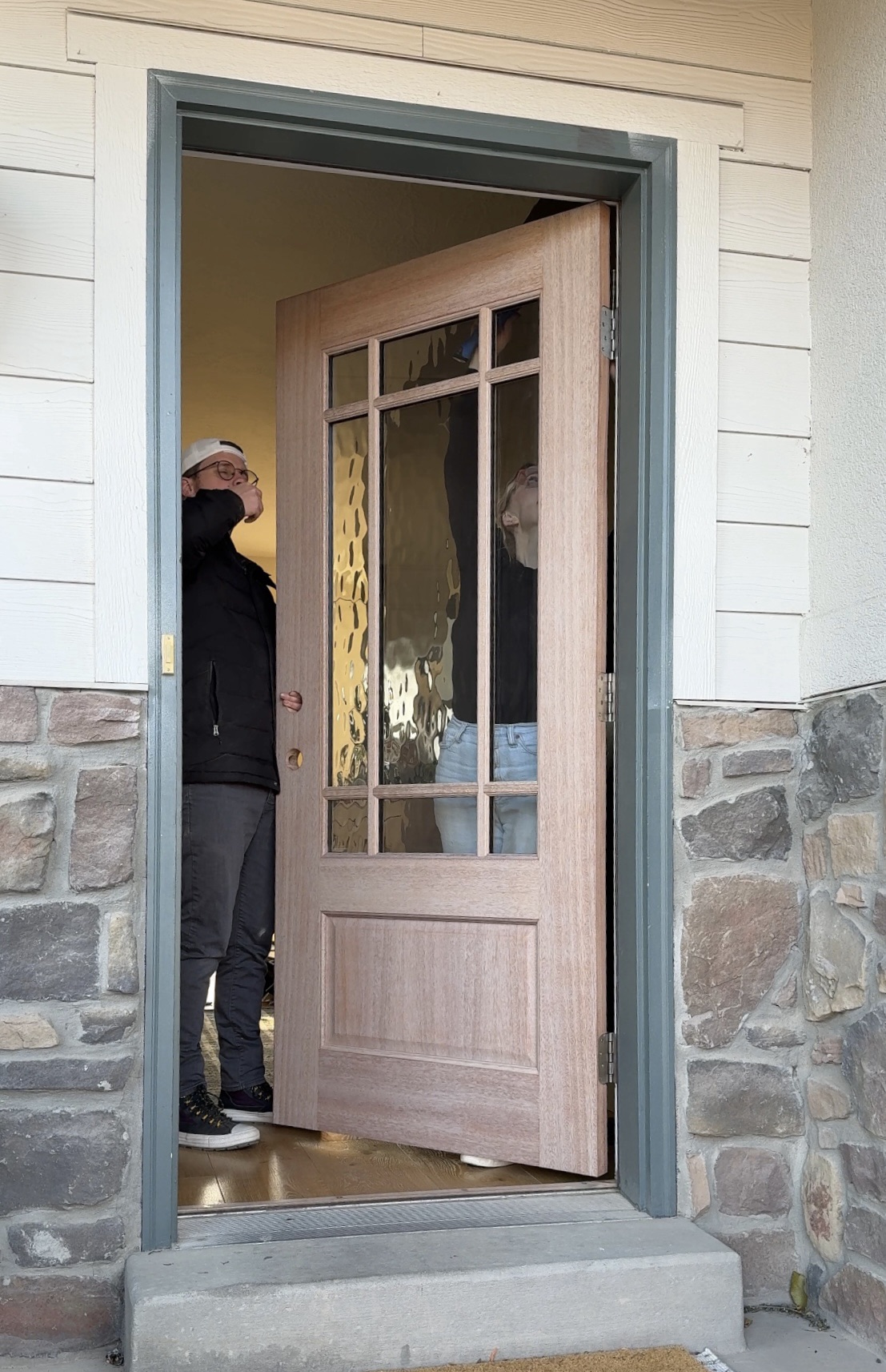 Installing a New Front Door with Knockety – With Love, Mercedes